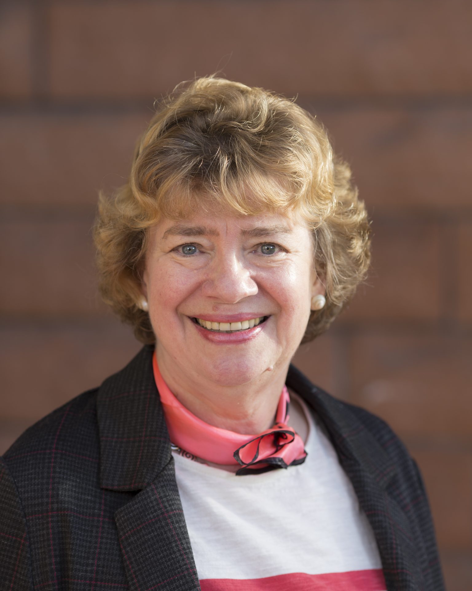 Janet Brennan's Instagram, Twitter & Facebook on IDCrawl